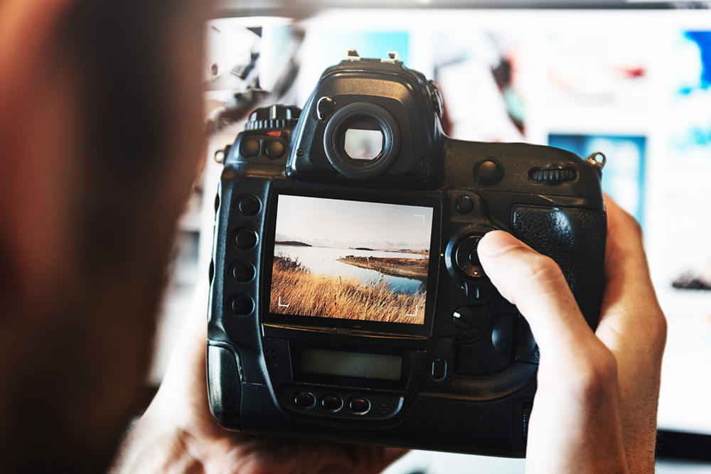 16 Tips To Get Most Out of Camera Batteries - PhotographyAxis