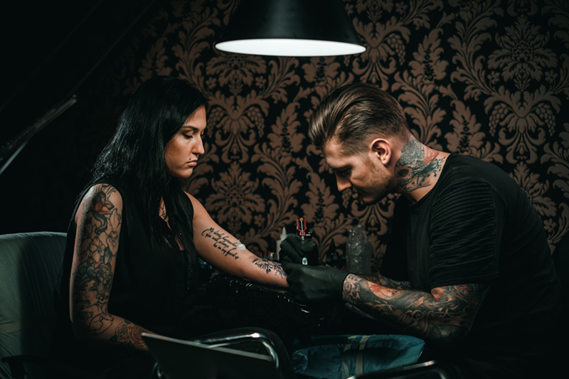 The Complete Tattoo Photography Guide - PhotographyAxis