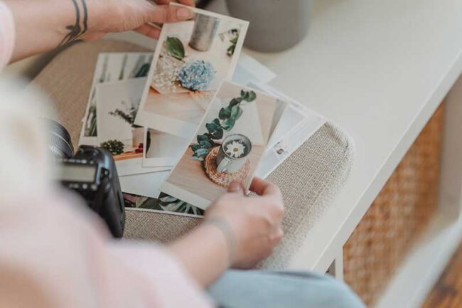 Lustre Vs Glossy- Which is Best for Photo Prints? - PhotographyAxis